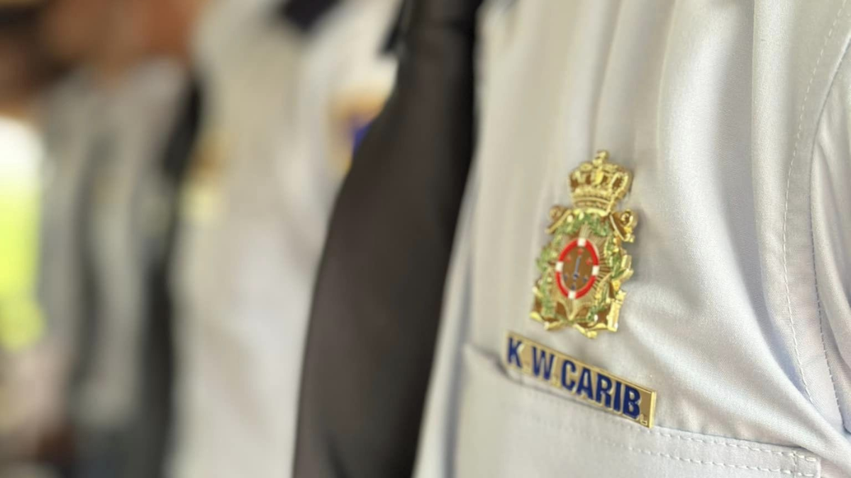 Guardia Costera Celebra Graduación de Nuevos Oficiales - Noticia Impacto