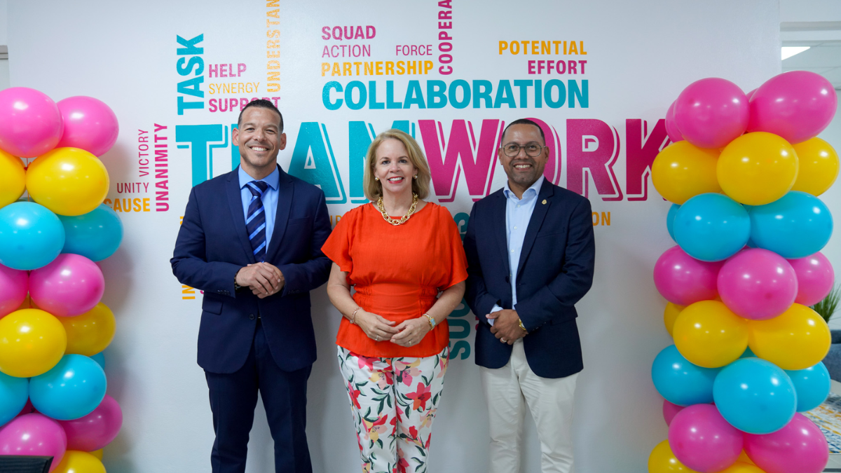 Inauguran Oficina del Departamento de Mucha y Hoben en Aruba - Noticia ...