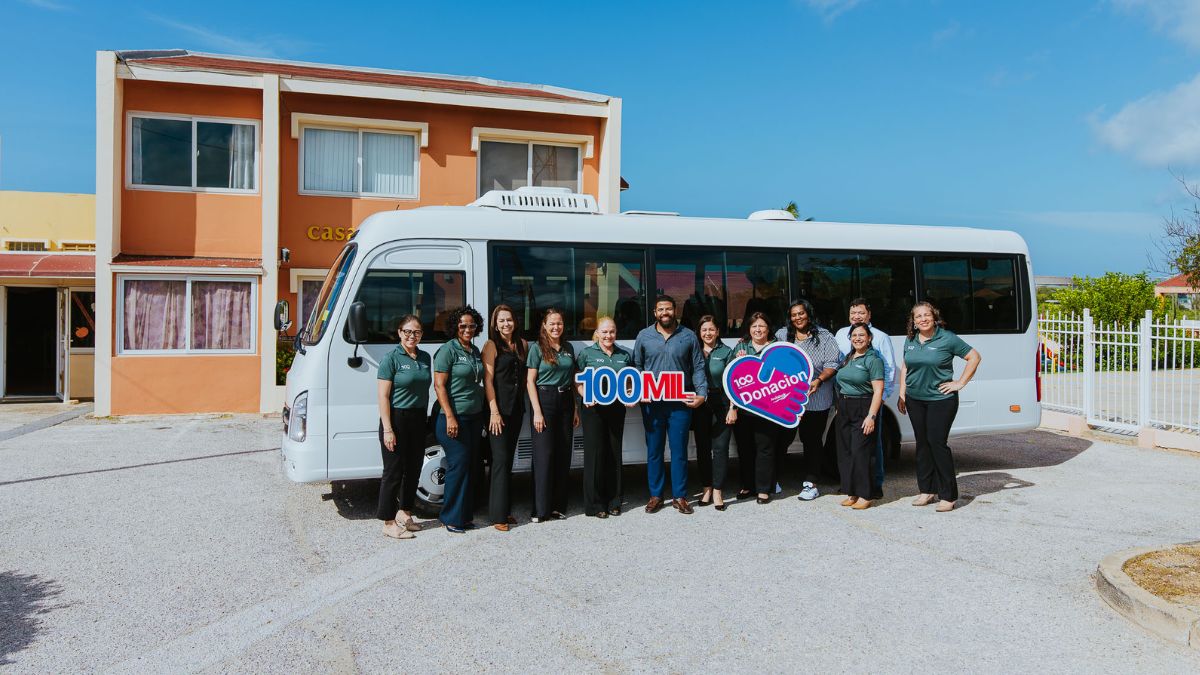 Aruba Bank dona 100 mil florines a Casa Cuna Progreso